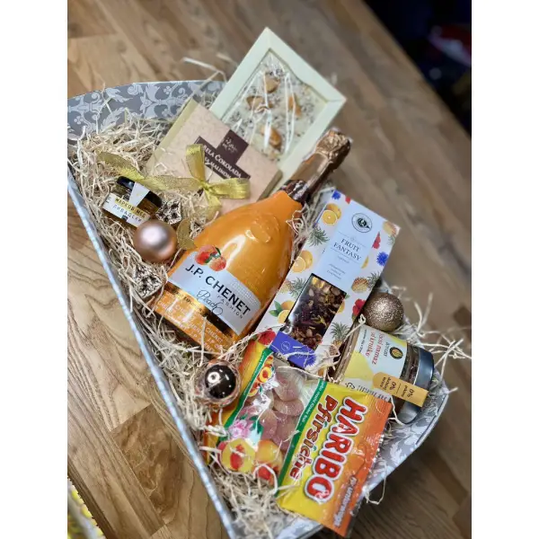 Poklon korpa JP CHENET | Online prodaja | Ananas