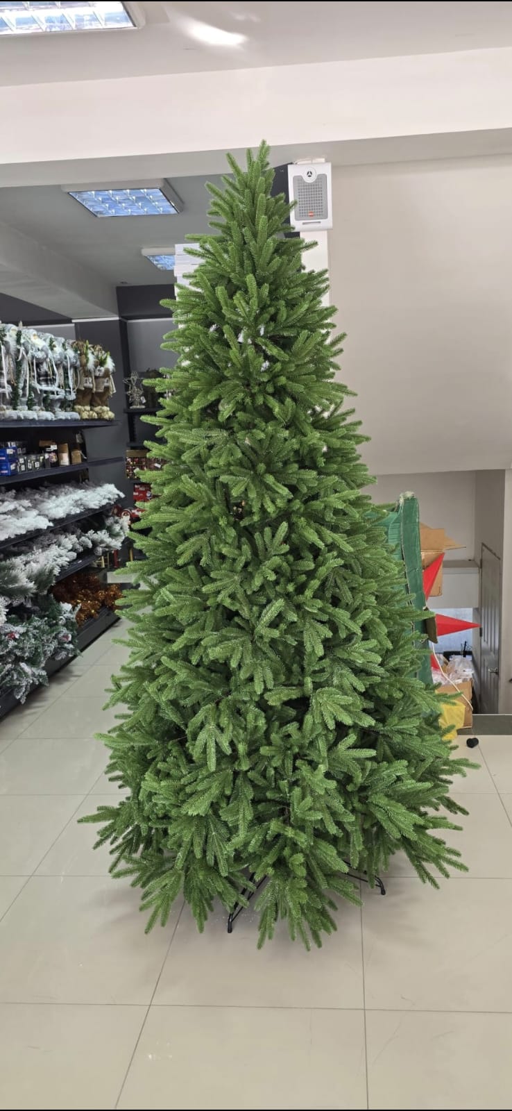 ТРЕНД Новогодишна густа елка 210см | Најголема онлајн продавница во ...