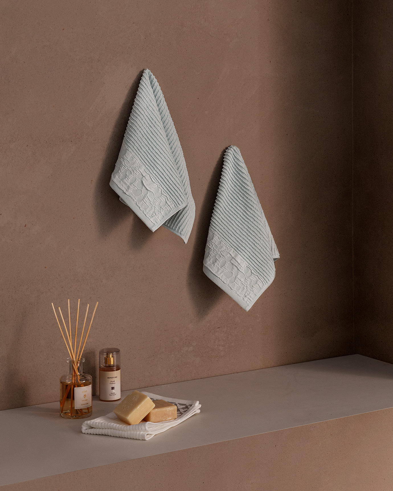 MADAME COCO JEMMA Peškiri za ruke, Set od 2 komada, 30x45cm, Bež | Online prodaja | Ananas