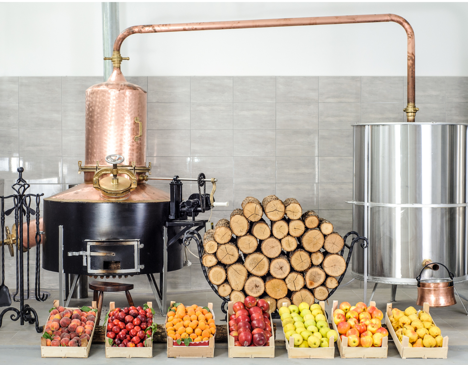 Spremanje vina i rakije | Online prodaja | Ananas